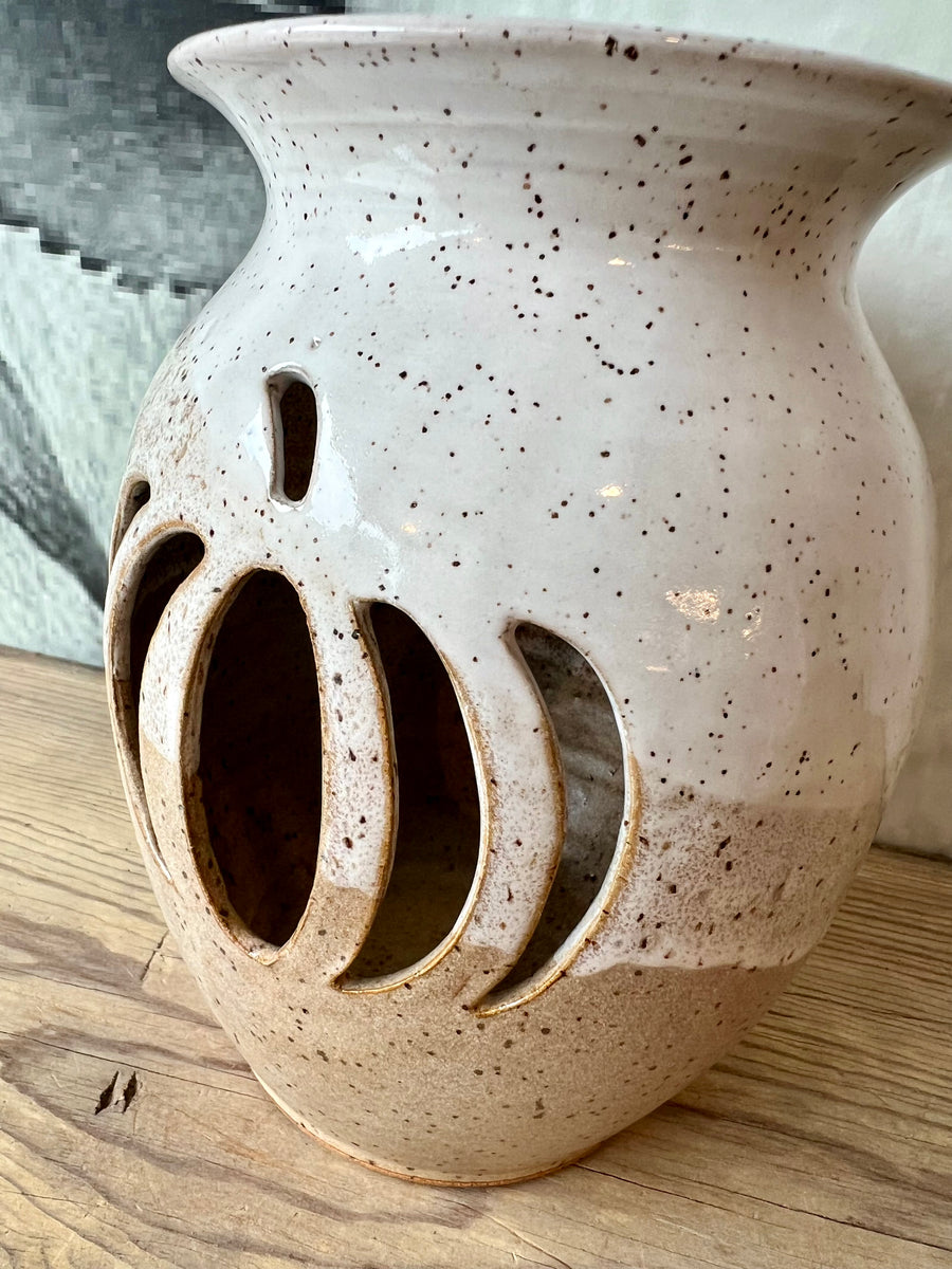 Missions Pottery Pumpkin Pot - Natural – Specialty Design Company