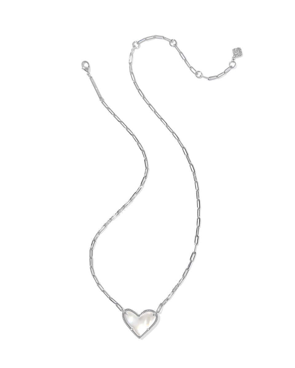 Kendra Scott Ari Heart Statement Silver Short Pendant Necklace in Ivor ...